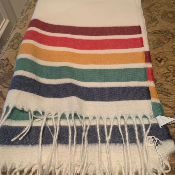 Marine Layer | Accessories | Marine Layer Wrap | Poshmark